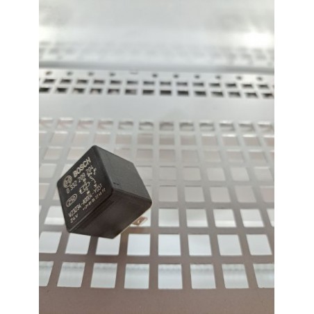 Relé BOSCH,24V, 20A, 5-polet 0332209204